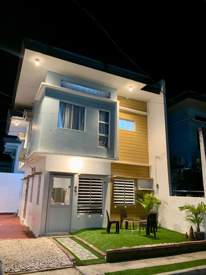 Davao City Airport Homestay - Blue By Lemonique - Davao City