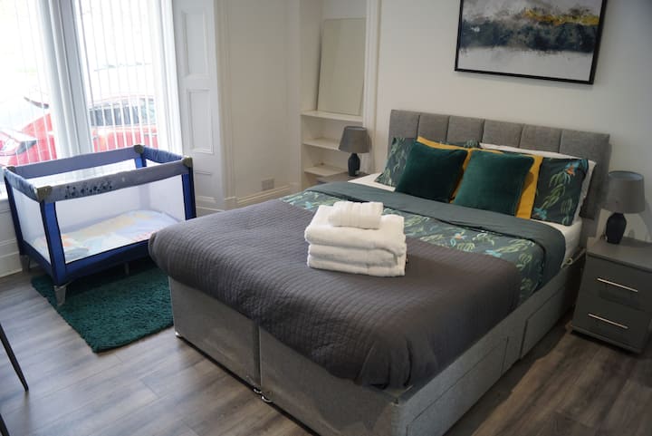 Dundee Apartment - Sleeps 4 - Pet Friendly - Dundee