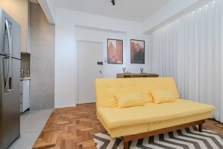 Apartamento De 2 Quartos No Ed. Maletta - Belo Horizonte