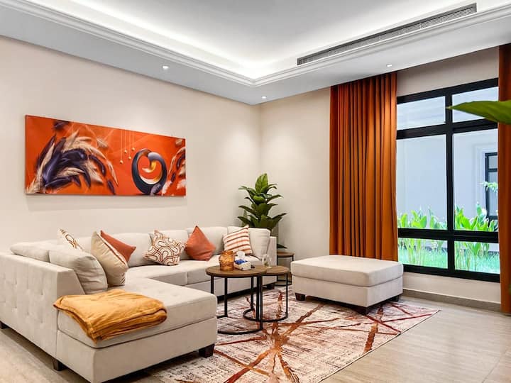 Gr-elegant 3-bedroom Apartment | Prime Location - Riyadh