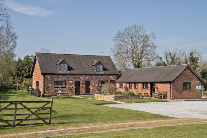 Zoe's Cottage - 5 Mins Drive To Alton - Alpaca's! - Alton