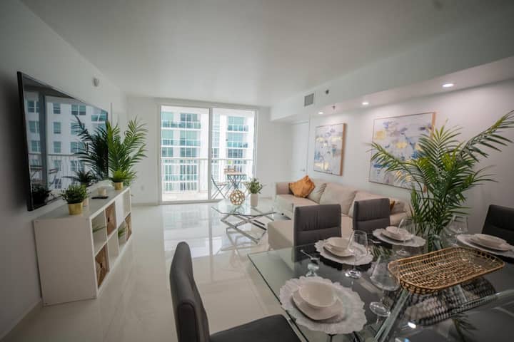 Cozy 4br Apt@brickell, Free Parking - Miami, FL