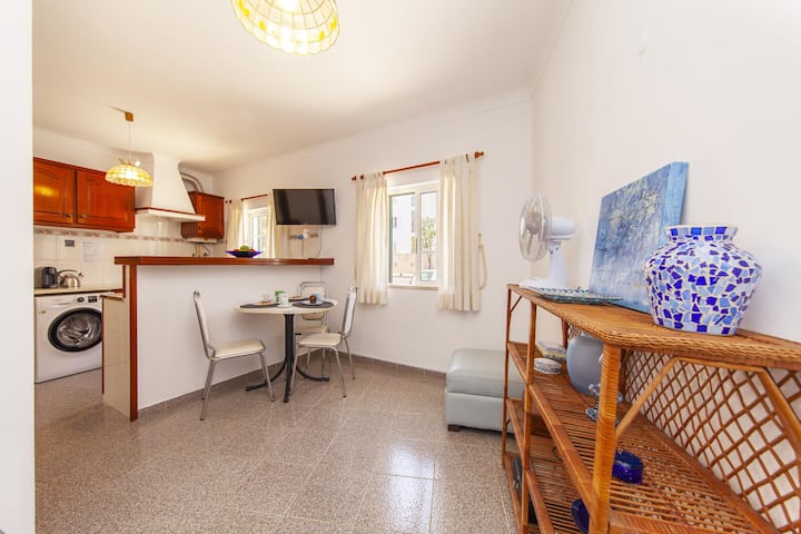 A75 - Casa Da Ponte 1 Bed Flat In Lagos - Lagos