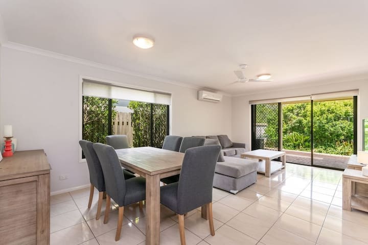 Paws On Pippi | Beautiful, Pet Friendly Home - Yamba