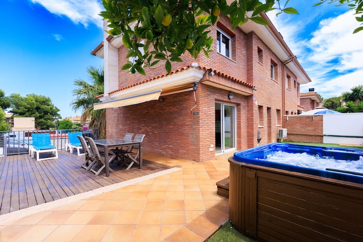 Villa Era - Jacuzzi Et Piscine Commune - Tarragona, España