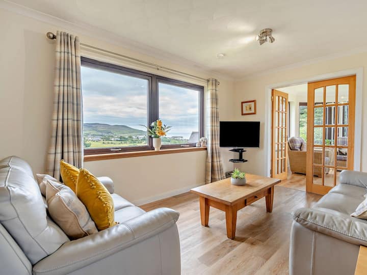 4 Bed In Blackwaterfoot (95184) - Isle of Arran