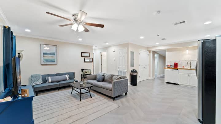 The Gold House: Luxury Home Near Midtown, Usm, Zoo - Hattiesburg, MS