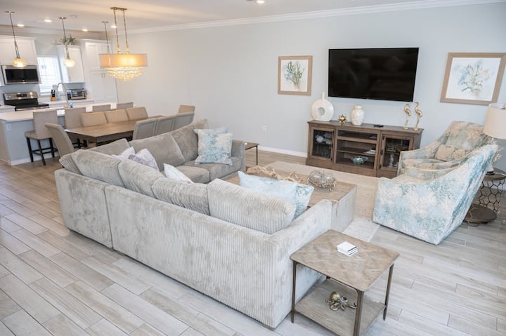 3 Br, Gulf View, Beach Club, Pools, Gym, Hot Tub - Perdido Key, FL
