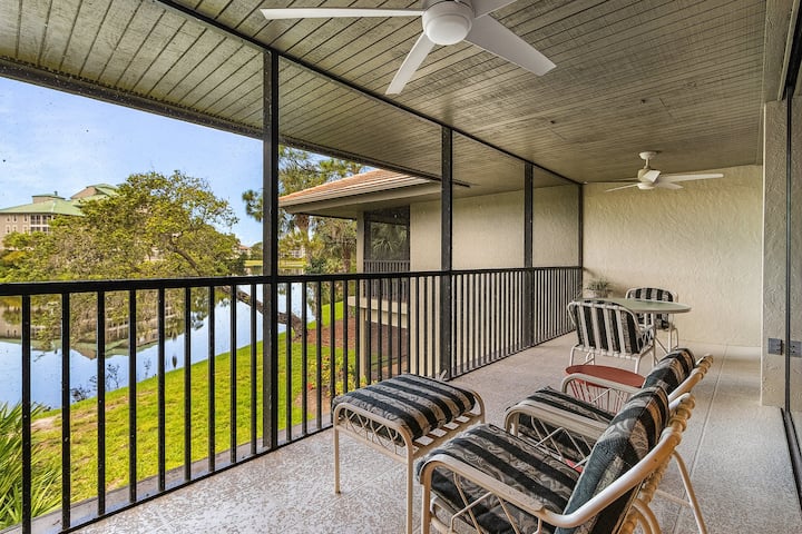 2/2 Condo In Bonita Springs! 2 Miles To The Beach! - Bonita Springs, FL