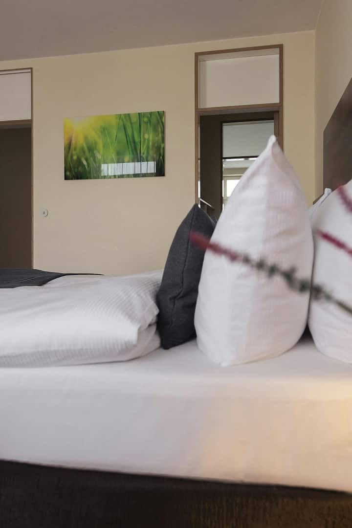 Low-key Stay In A Convenient Spot - Hamburg