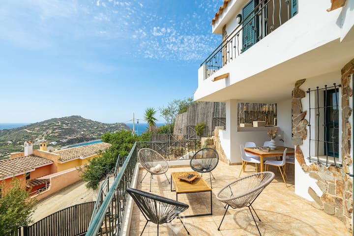 Villa Sirena · Terrace With Sea View - Solanas