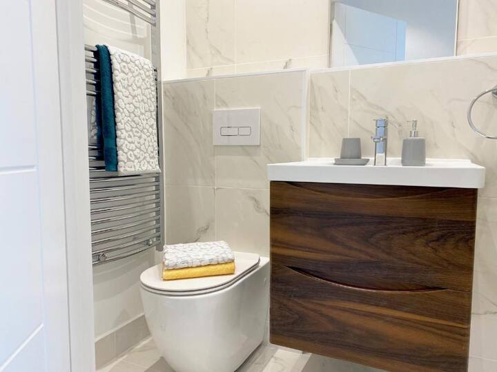 Rise @ Fleet Heights - Apartment Nine - Farnham