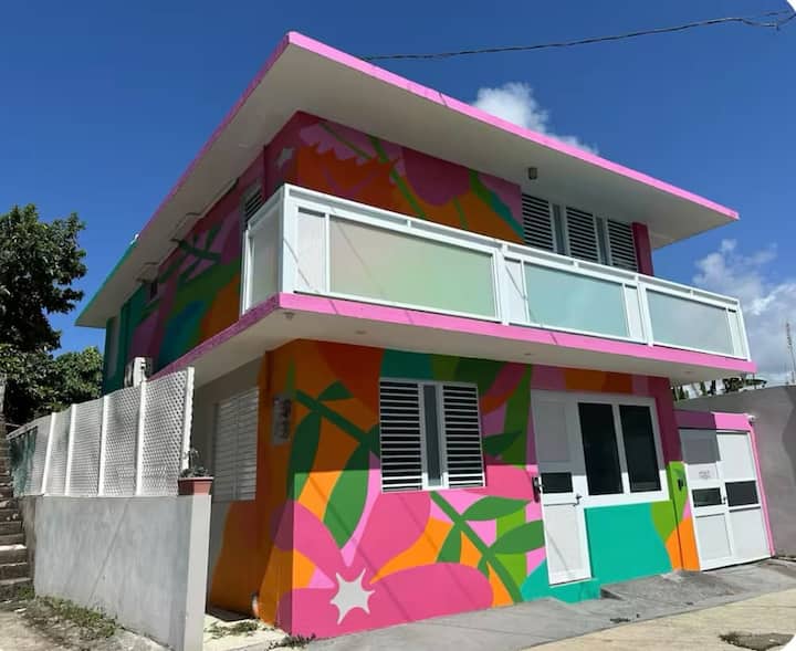 Modern San Juan Condo W/ Generator & Jacuzzi - San Juan