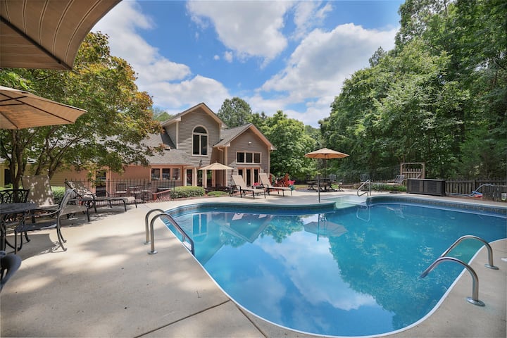 Large Pool House W/ Hot Tub Central To Duke & Rtp - Chapel Hill, NC