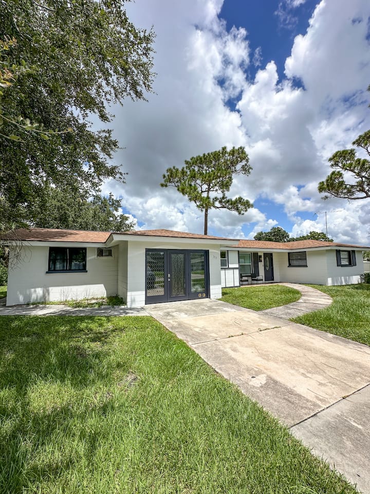 Venice Cottage Near Venice Beach - Casey Key, Florida, FL