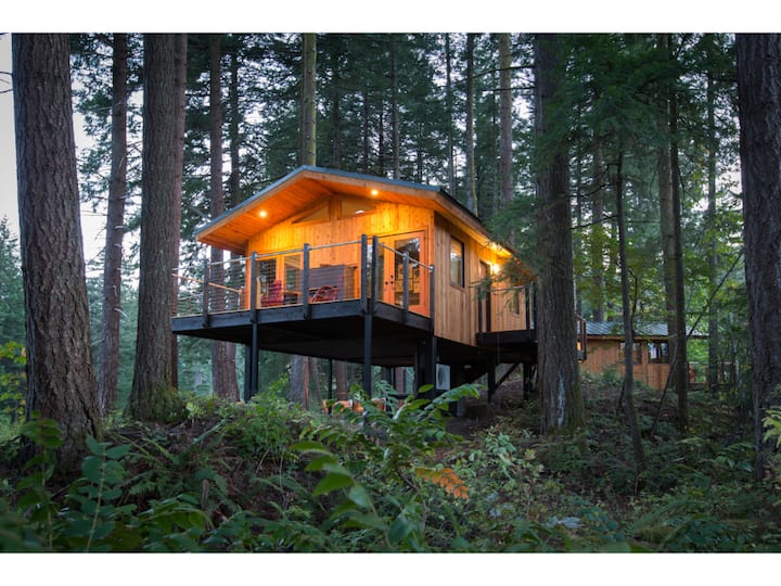 Ada Luxury Tree House In Heart Of Washington - Cascade Locks, OR