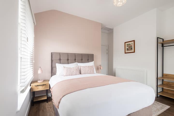 Host & Stay | Sanderling Chase - Scarborough