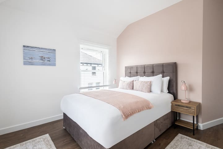 Host & Stay | Sanderling Chase - Scarborough