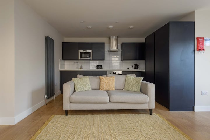 Modern Central 2 Bedroom Apartment With Parking - Edimburgo