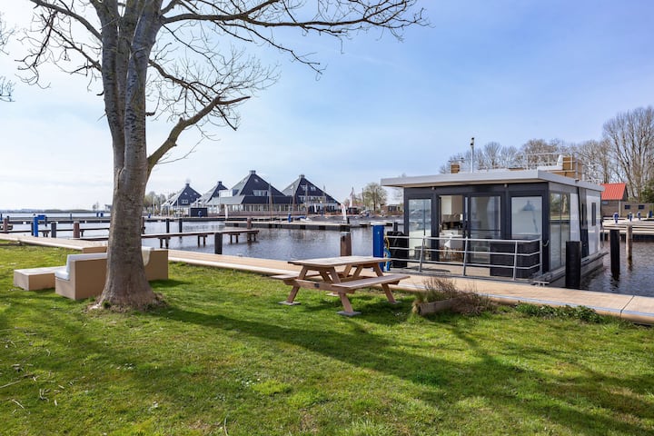 Houseboat Aqua Dolce Met Tuin - Paviljoenwei 4-12 | Sneek (Offingawier) - Sneek