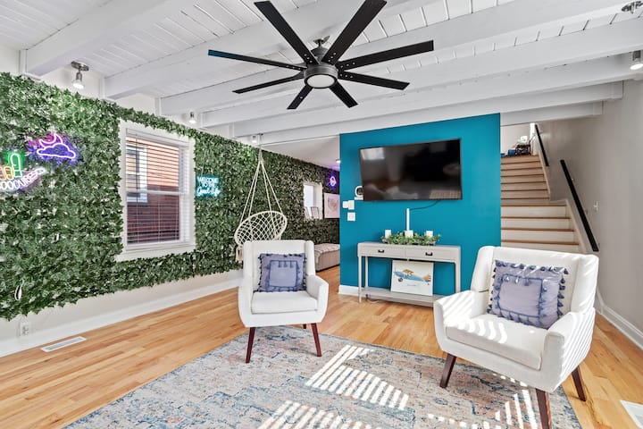 Group-friendly Stay | Sleeps 17+ | Walk To City - Raleigh