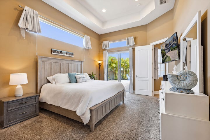 Coastal Townhouse – Patio, Pool & Fire Fit! - Melbourne, FL