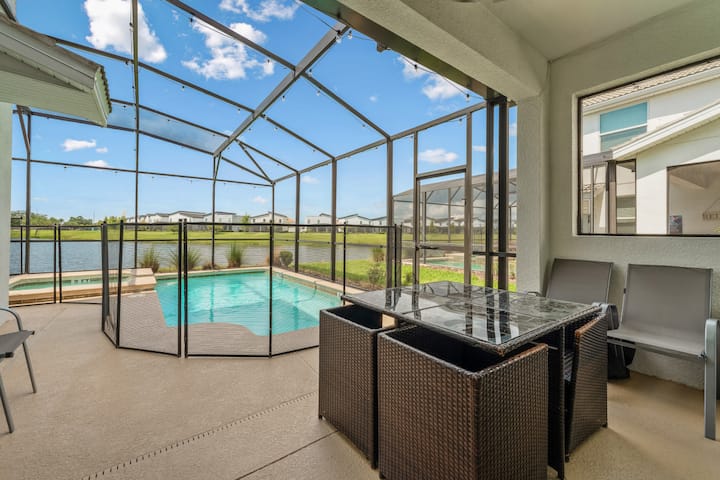 4791 Stunning House/ Storey Lake/ Private Pool - Kissimmee