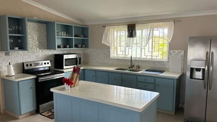 Bienvenue à Hope Winds, Une Charmante Propriété - Barbados