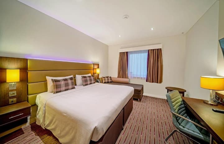 Double Room Near Al Jadaf Metro By Luxury Bookings - Dubaï