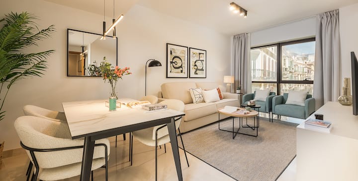 Homeclub | Stylish Central Apartment In Málaga - Málaga