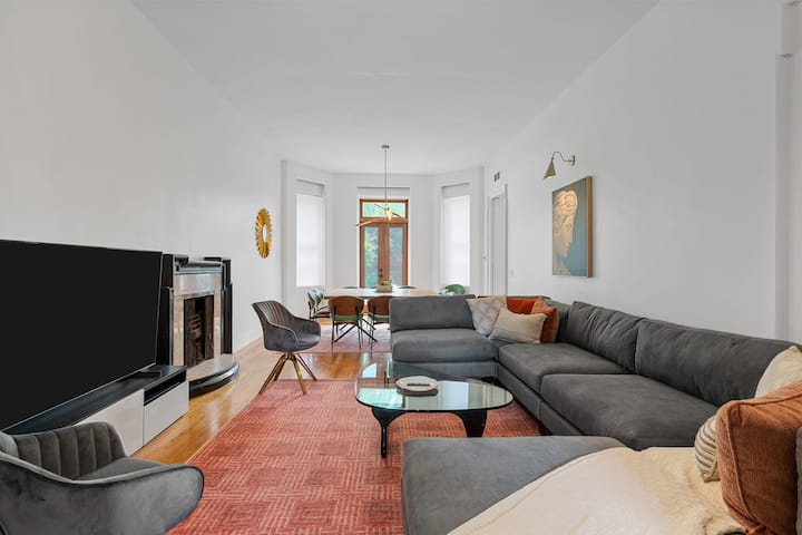Spacious Charming Home Abodebucks - St. Louis