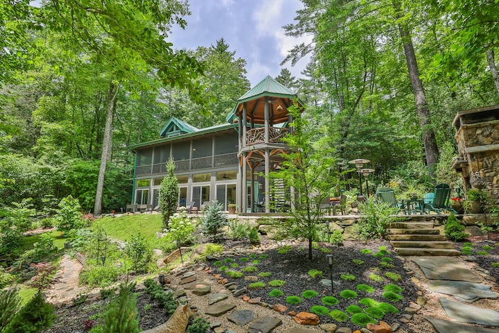 Luxe Lodge|sleeps 10|3 King Suites| River/lake Acc