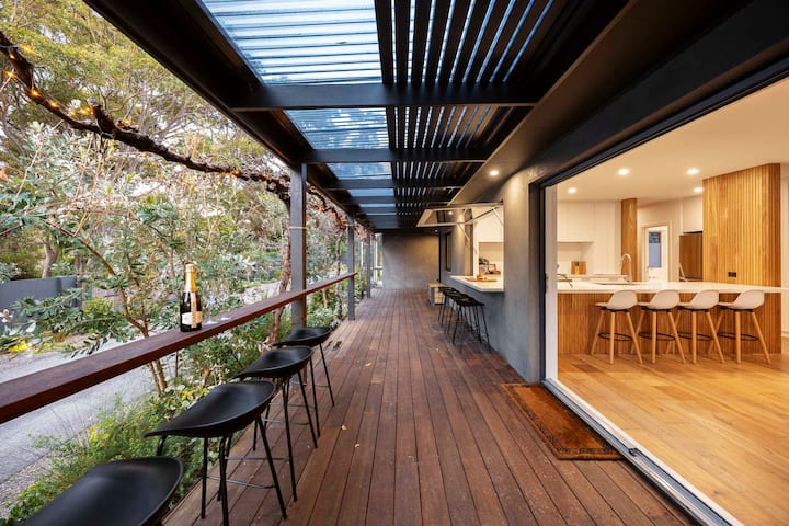 Galene Getaway Walk To Beach, Pool & Fire - Mornington