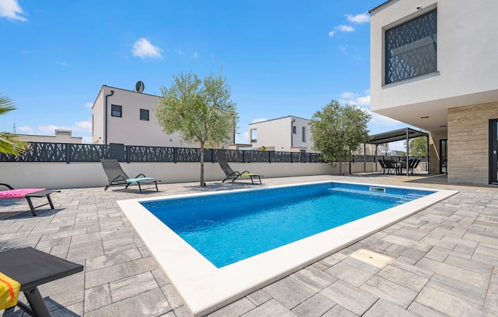 Stunning Home In Vodice With Wifi - Vodice