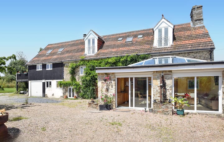 Beautiful Home In Coulonces With Wifi - 비흐