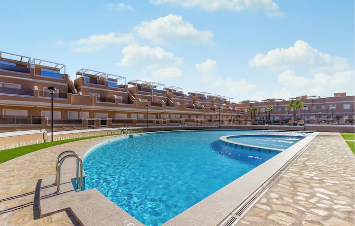 Beautiful Apartment In Torre De La Horadada - Pilar de la Horadada