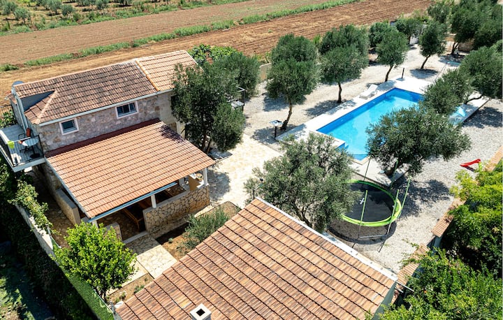 Gorgeous Home In Ston - Ston