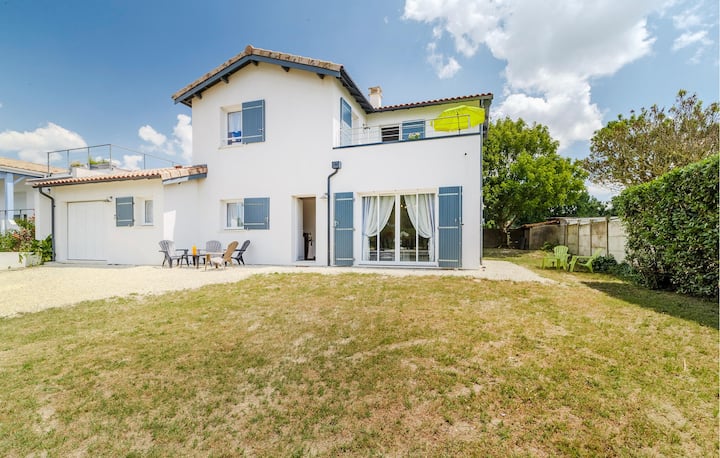Stunning Home In Marennes-hiers-brouage - Marennes