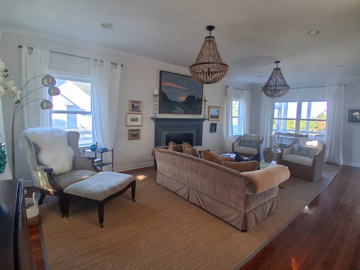 Coastal Soul - Chic Coastal Retreat Balcony Views - Isle of Palms, SC