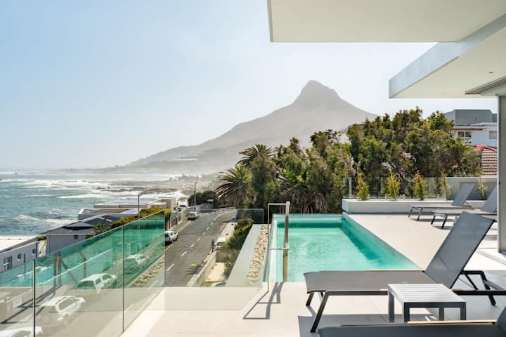 Admire The Panoramic Views At Blue Ocean Penthouse - Camps Bay