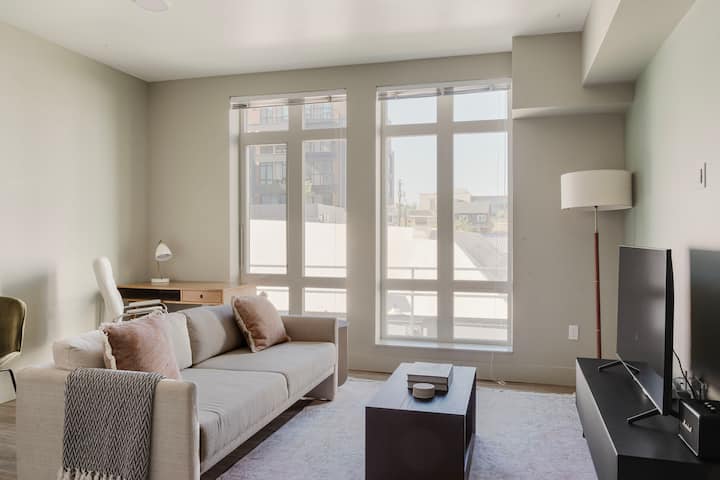 Blueground | First Hill, Gym, Bbq & Game Room - Seattle, WA