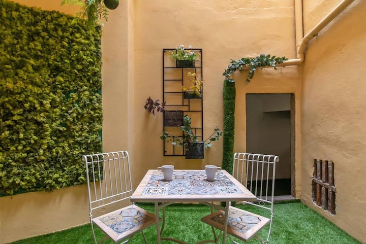 Yid Corte Al Duomo - Florence