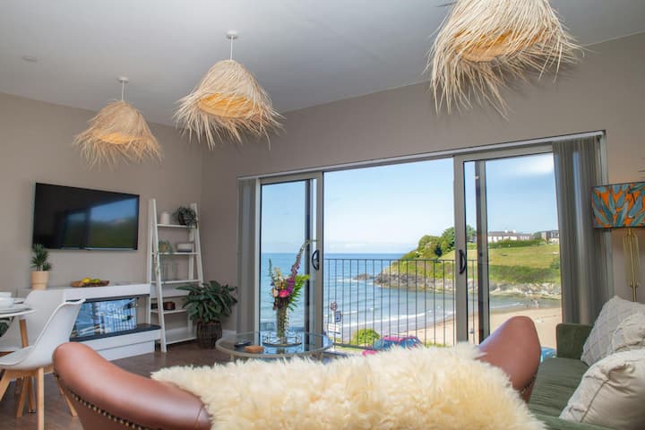 Gwyn For Beach Apartment, Aberporth - Aberporth