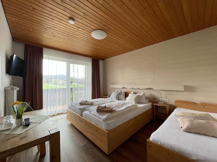 Zimmer 7 (266206) - Raubling