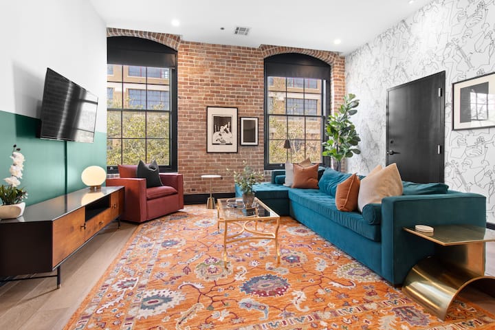 Lux 4br/4ba Sleeps 12 Walk To Dome & Parade Route! - New Orleans, LA