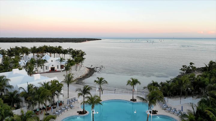 Scenic Resort Getaway W/ Private Beach & 5 Pools - Marathon, FL