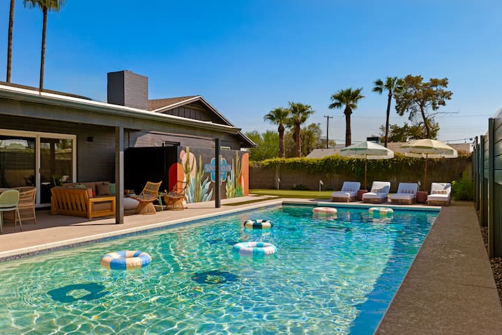 Social Club Bach Weekends,resort Backyard - Scottsdale, AZ