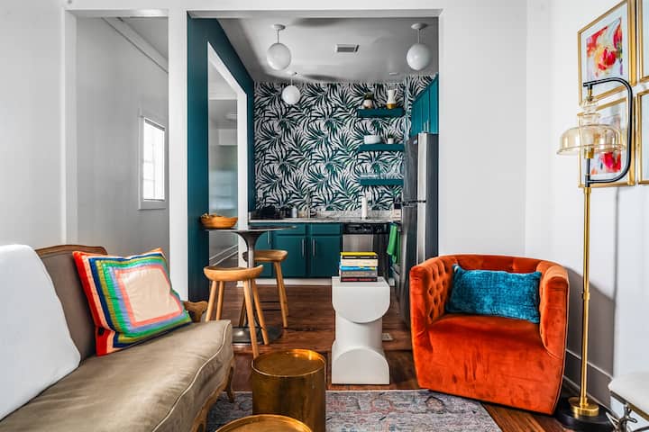 Downtown Savannah * Firepit * Dogs *Private Patio - Savannah, GA