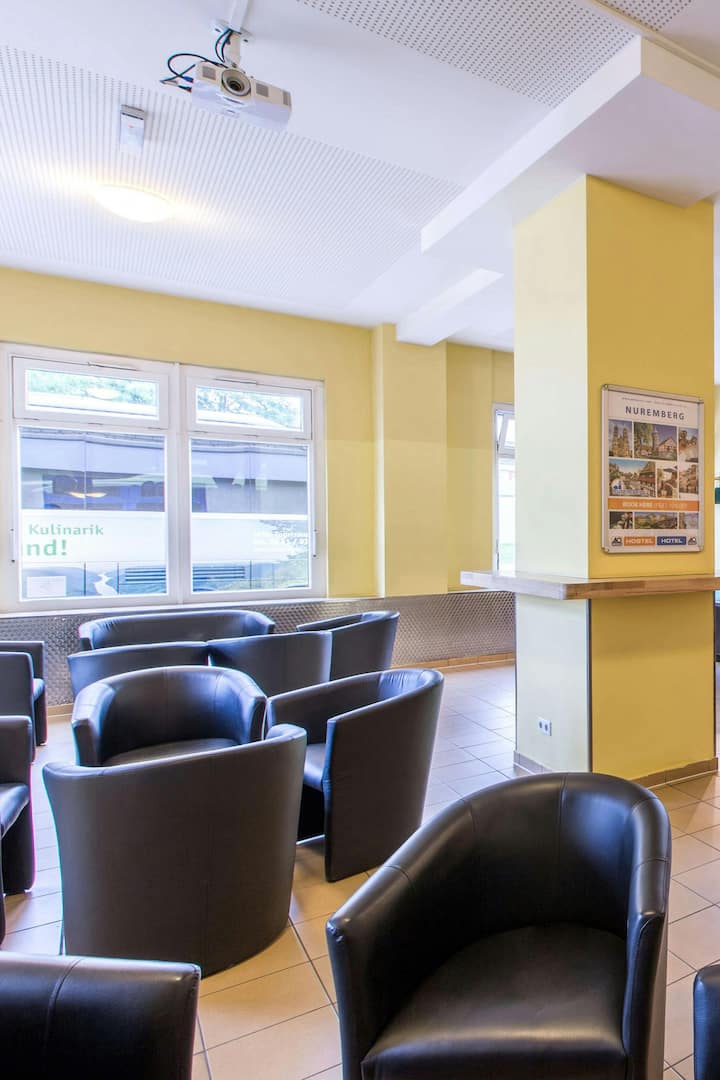 Lively Social Spaces & Roof Terrace With Views - Hamburgo