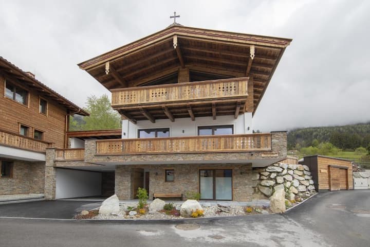 Nationalpark Chalet Tulpspitze - Austria